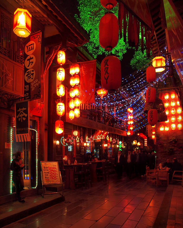Pandas and Chengdu Nightlife – Matt's Asia Travels